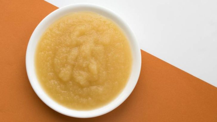 Can Chickens Eat Applesauce? | Pet Diet Guide